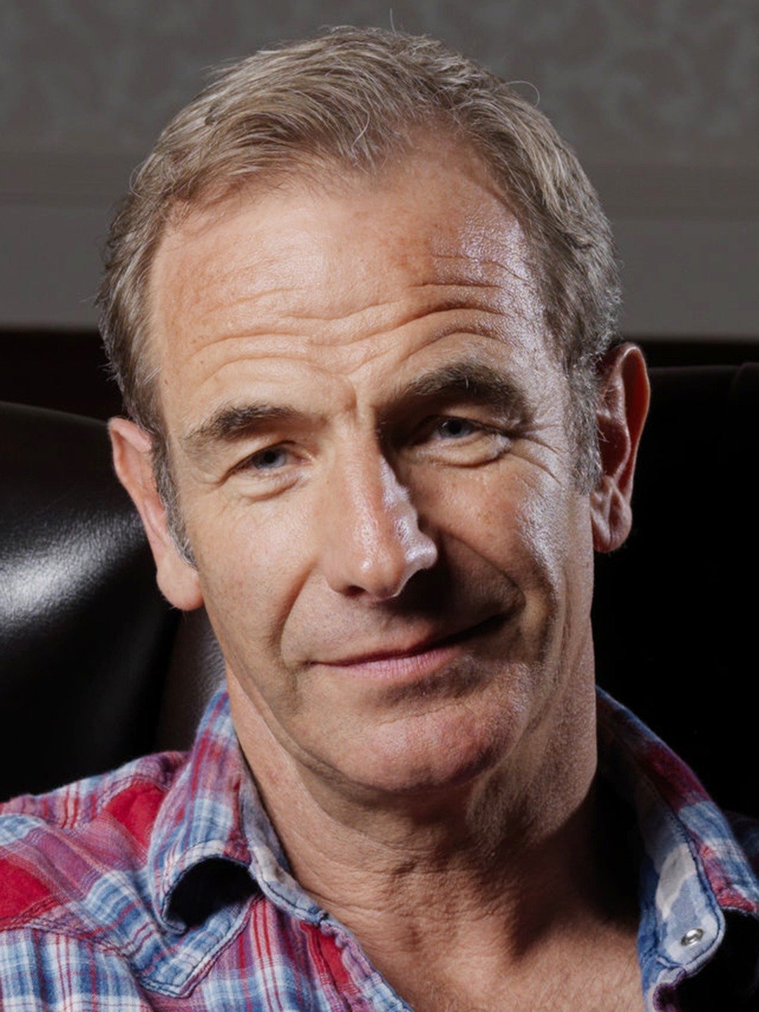 Robson Green Swimming