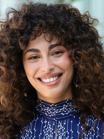 Mina El Hammani - Actress