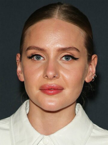 Sofia Kappel - Actress