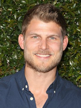 Travis Van Winkle - Actor