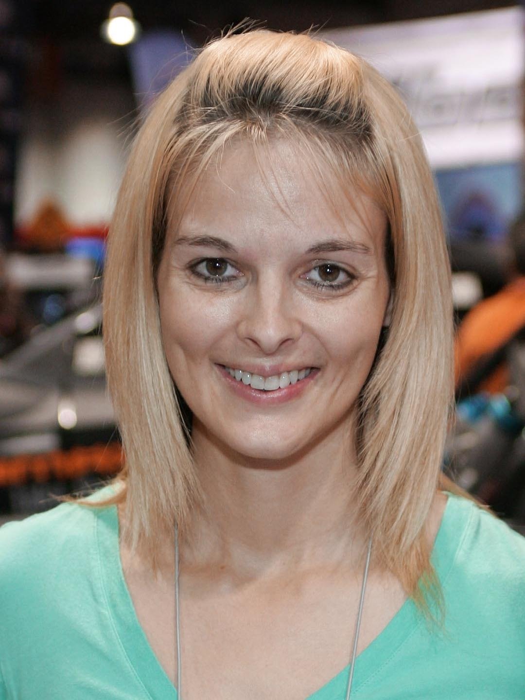 Lisa Kelly - Personality