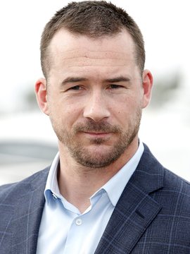 Barry Sloane - Actor