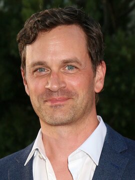 Tom Everett Scott - Actor